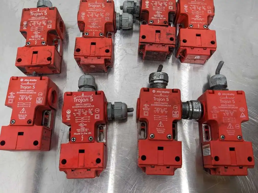 8 Pack Allen-Bradley 440K-T11088 Guard Master Safety Switch 440K-T11202 ...