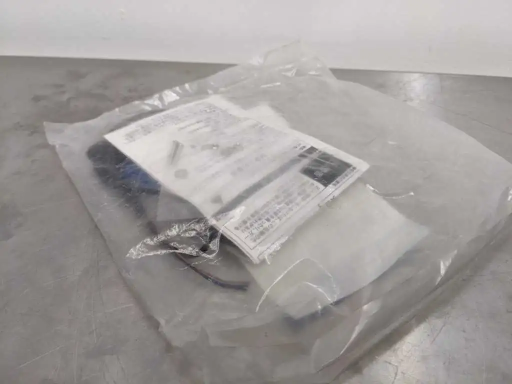 Omron E3T-SL21 Photoelectric Switch 12-24 VDC 2m – NEO Surplus
