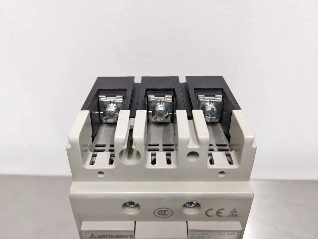 Mitsubishi NF32-SW Circuit Breaker 15A – NEO Surplus