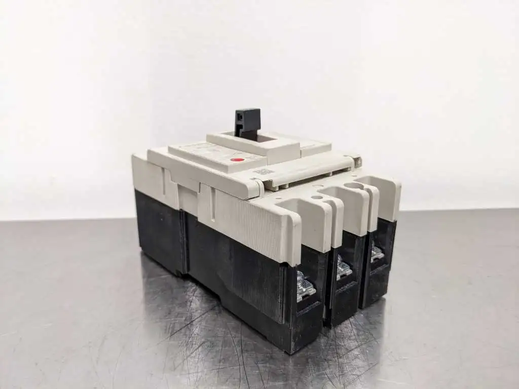 Mitsubishi NF32-SW Circuit Breaker 15A – NEO Surplus