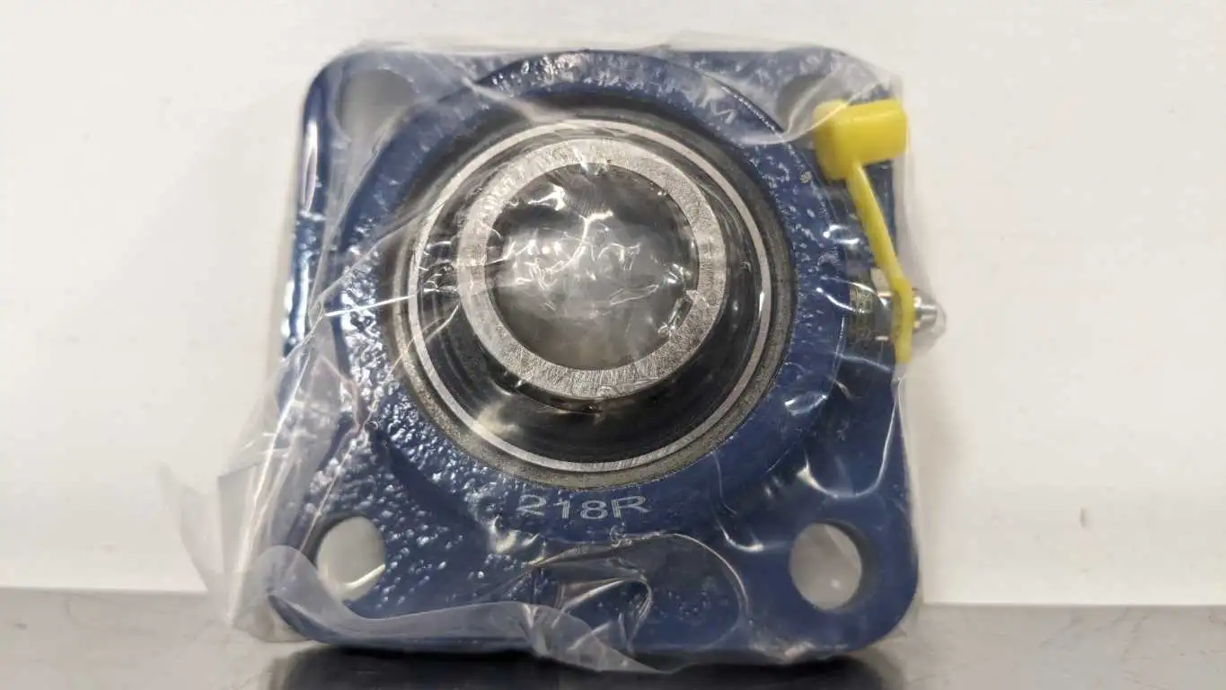 SKF F4B 100-RM 4 Bolt Flange Bearing 1″ Shaft – NEO Surplus