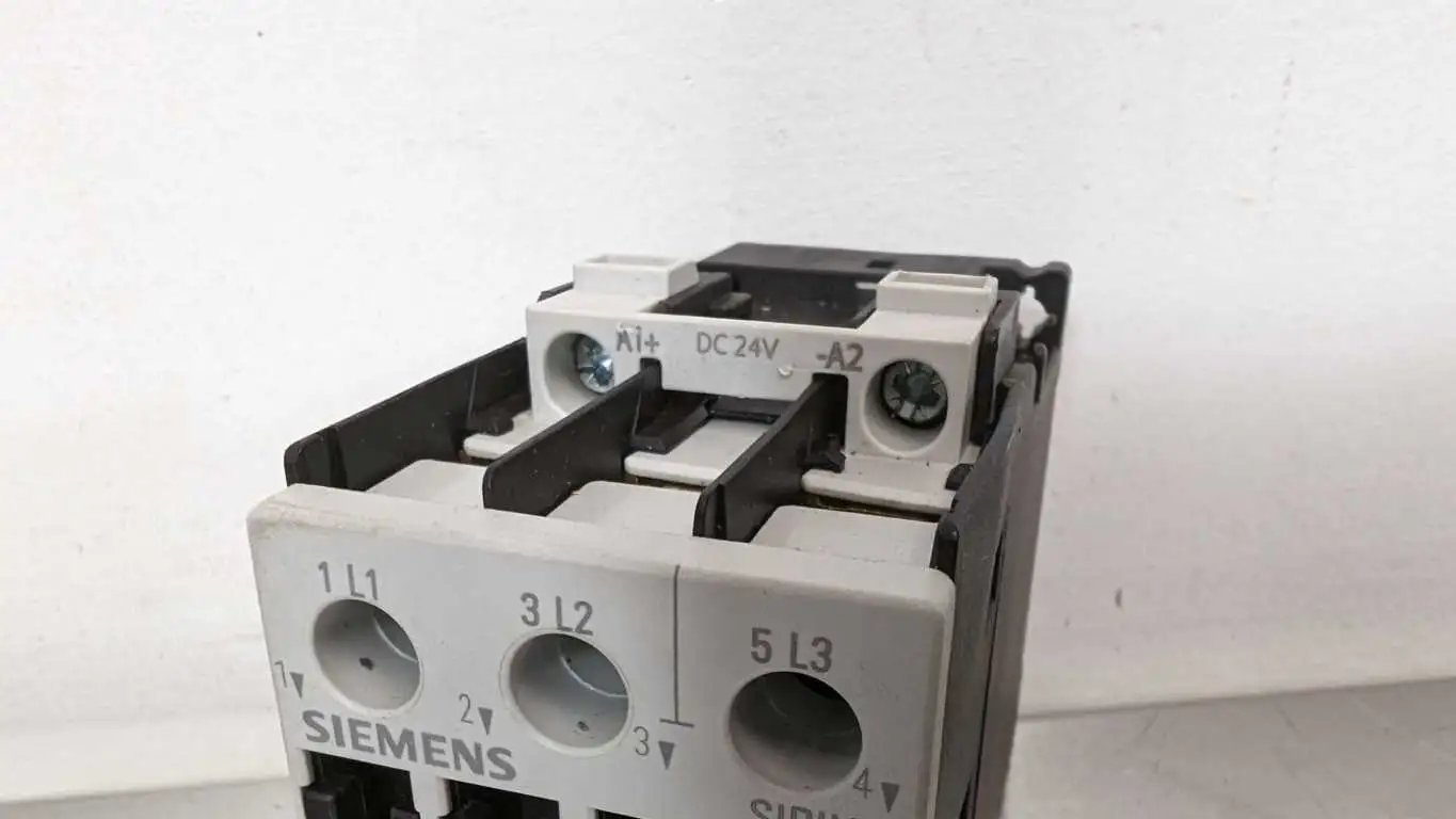 Siemens 3RT1024-1BB40 Contactor 24VDC Coil 400VAC 12A 12A 400V S0 – NEO ...