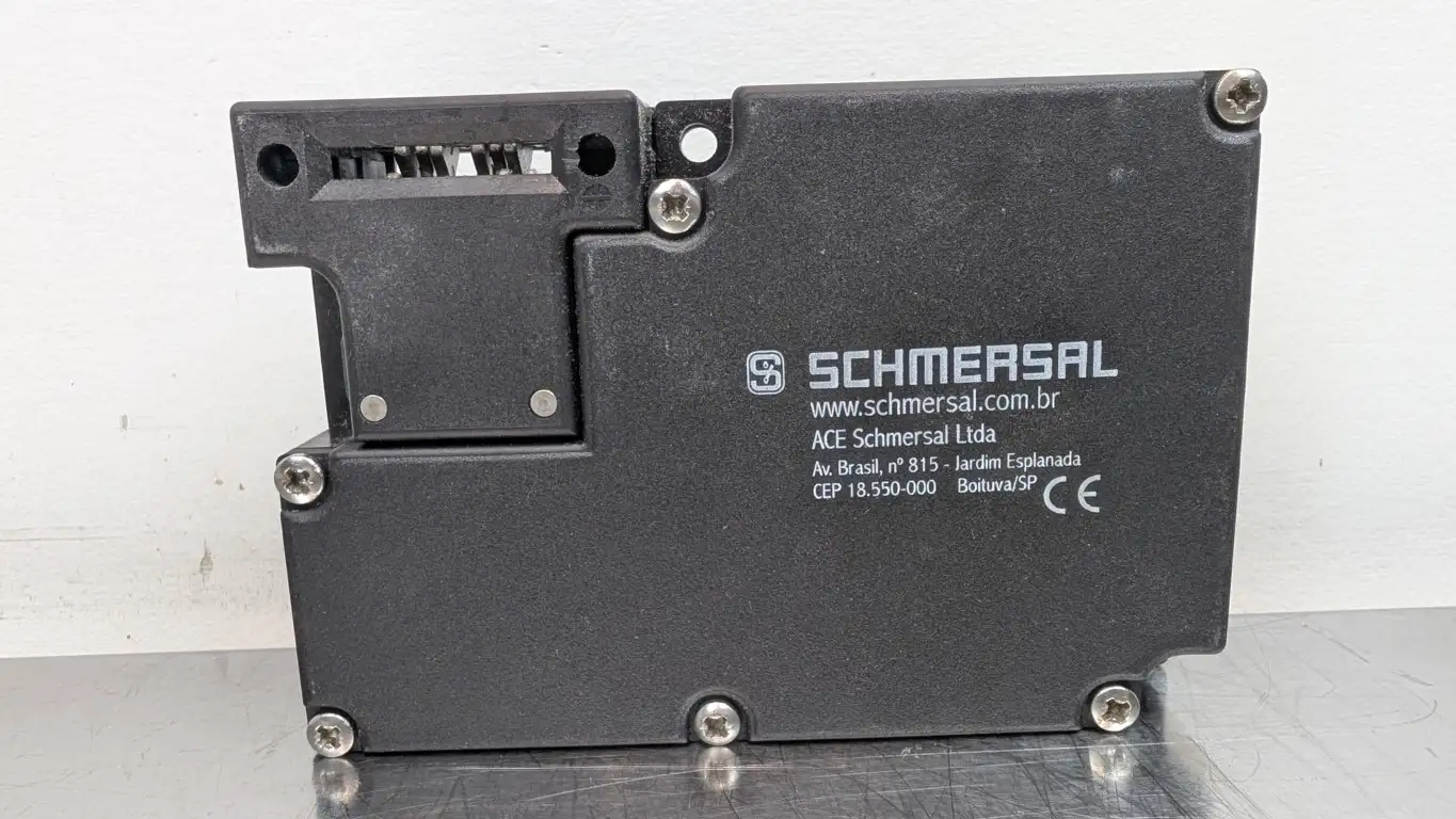 Schmersal AZM 161SK-12/12RK-024 Safety Interlock Switch 19441501 24V AC ...
