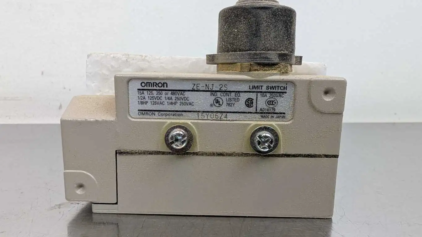 Omron ZE-NJ-2S Limit Switch 125/250/480VAC 15A – NEO Surplus