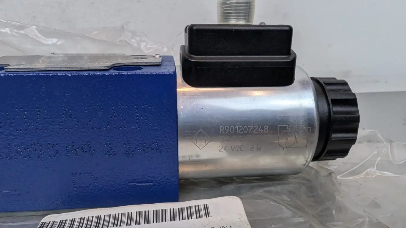 Rexroth R901261658 Directional Spool Valve 4WE6J62/EG24N9K72L 24VDC ...