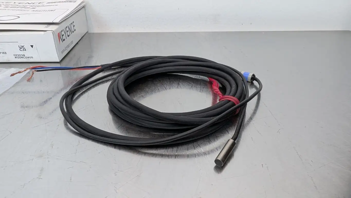 Keyence EM-038 Proximity Sensor 10.8-30VDC – NEO Surplus