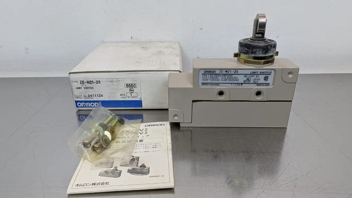 Omron ZE-N21-2S Limit Switch 125/250/480VAC 125/250VDC 15A/0.5A – NEO Surplus