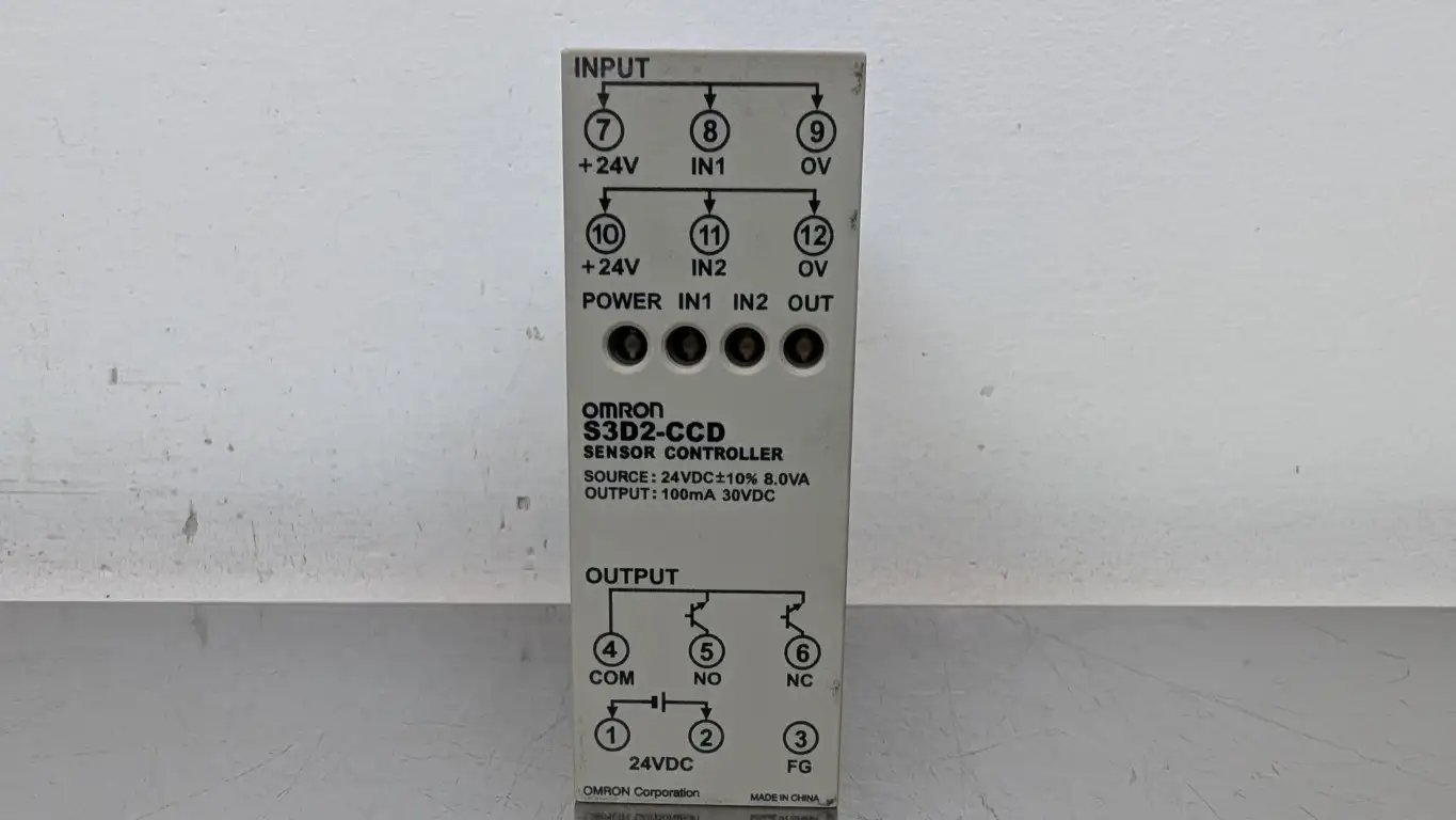 Omron S3D2-CCD Sensor Controller 24VDC 8A – NEO Surplus