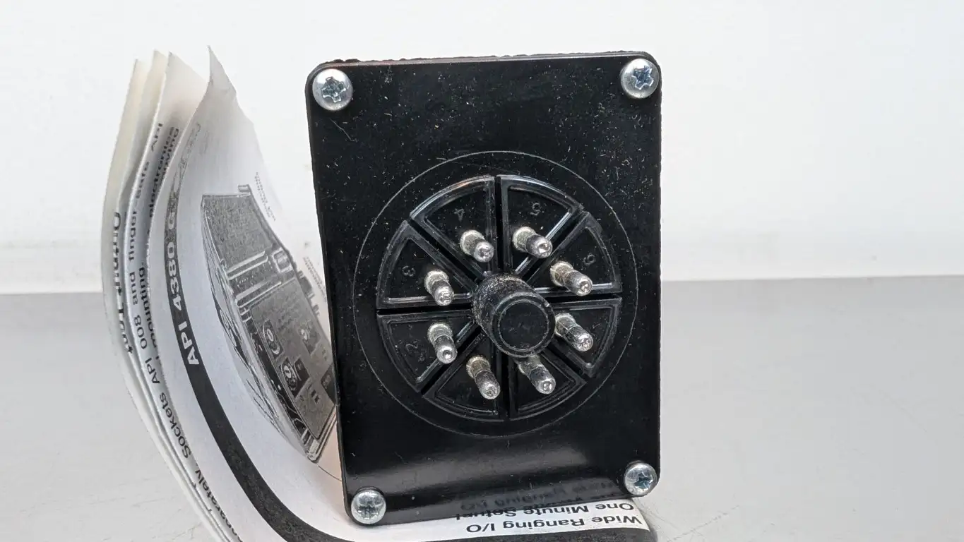 Absolute Process Instruments API 4380 G Wide Ranging DC/DC Isolator ...